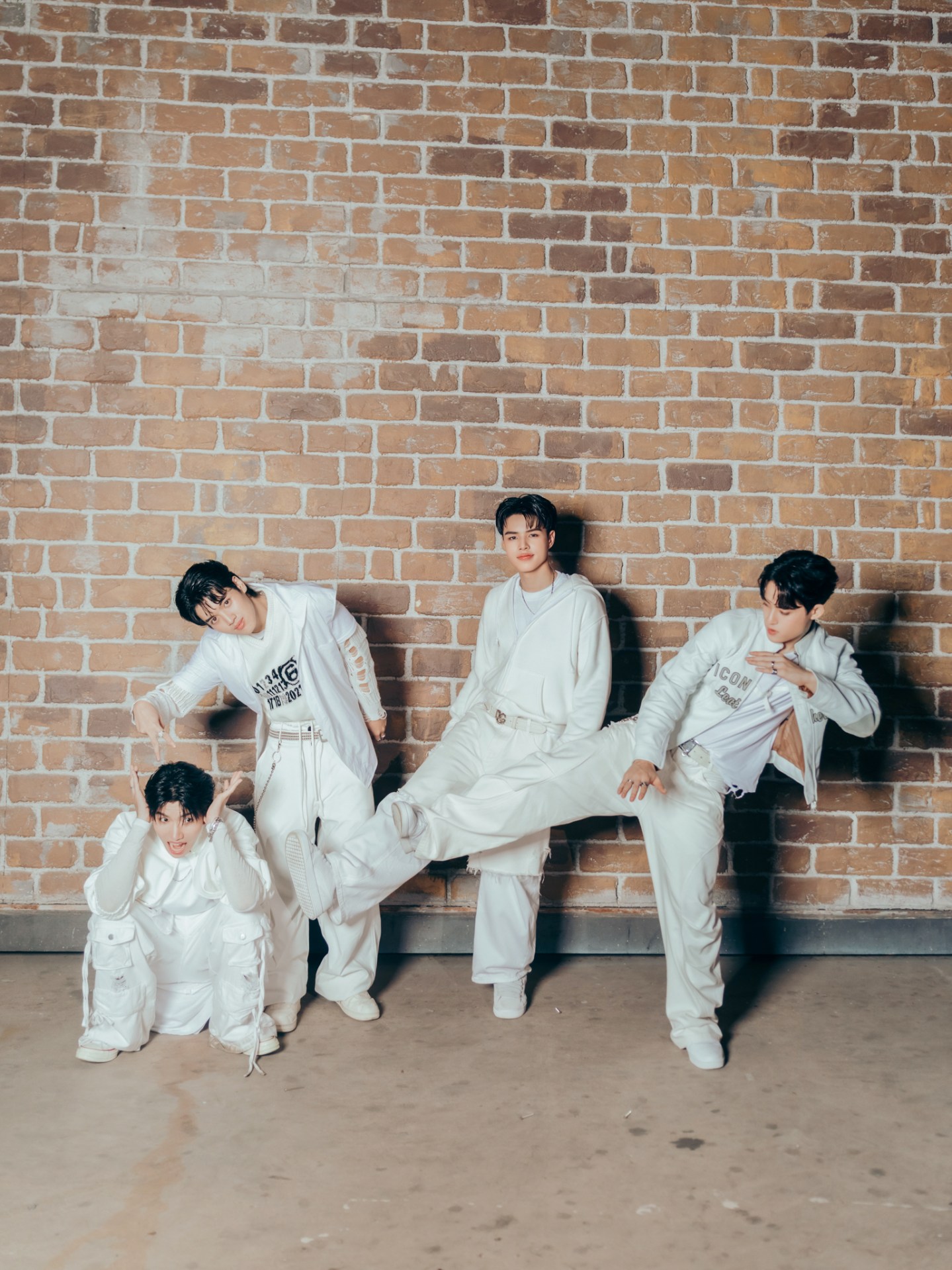 RISER MUSIC Presents Their Latest Boy Group: CLO’VER! – Welcome to City ...